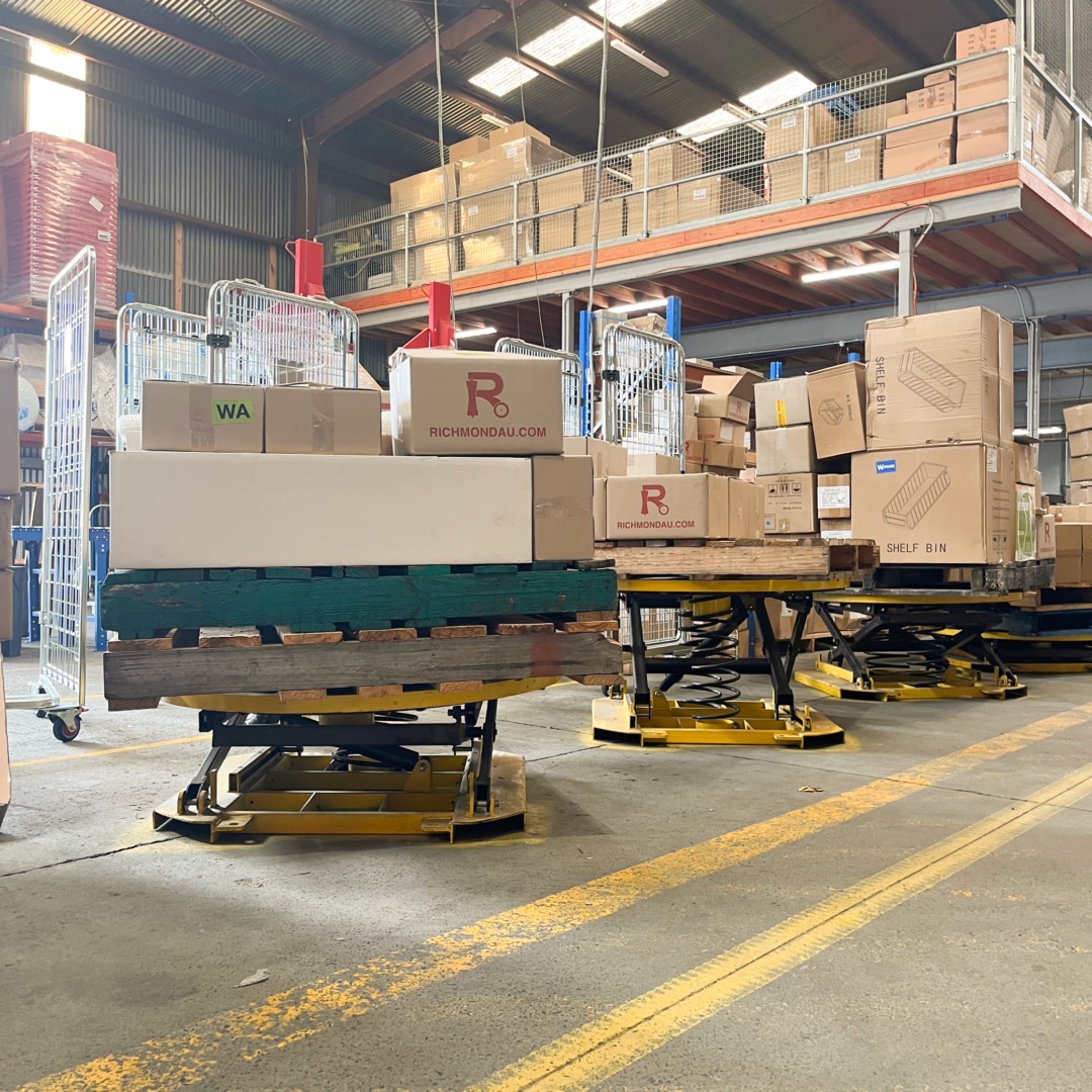 Spring Pallet Leveller (PLR004) - Richmond Rolling Solutions