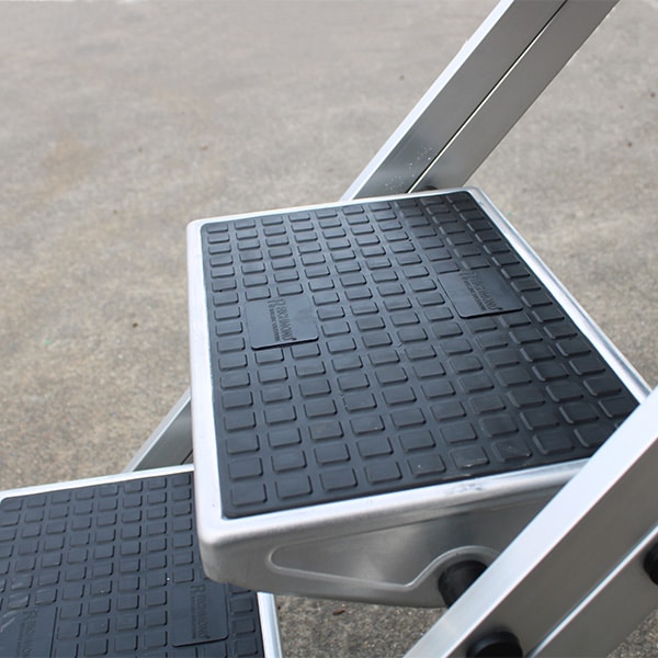 Compact Aluminium Step Ladder - 2 Step (CSL200) - Richmond Wheel ...